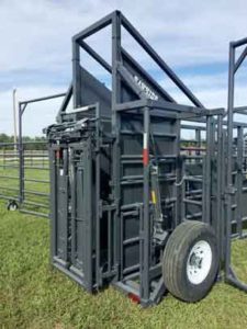 Portable Corrals for Easy Cow Work | CATL Resources Livestock Equipment